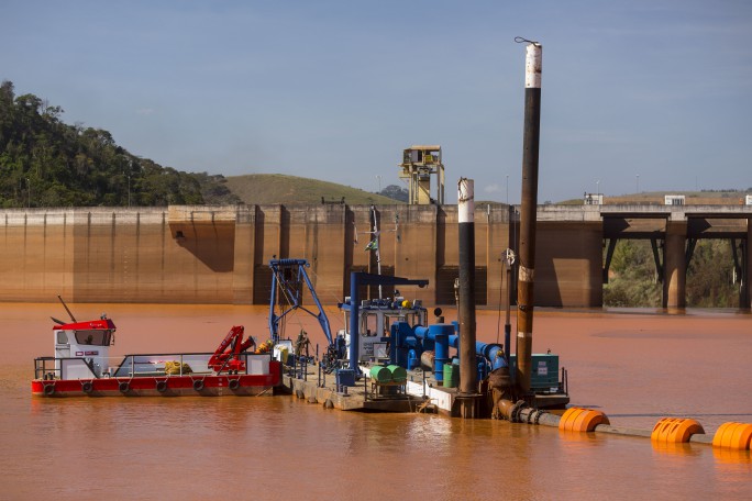 Entenda o processo de dragagem no lago da Usina Hidrelétrica Risoleta ...